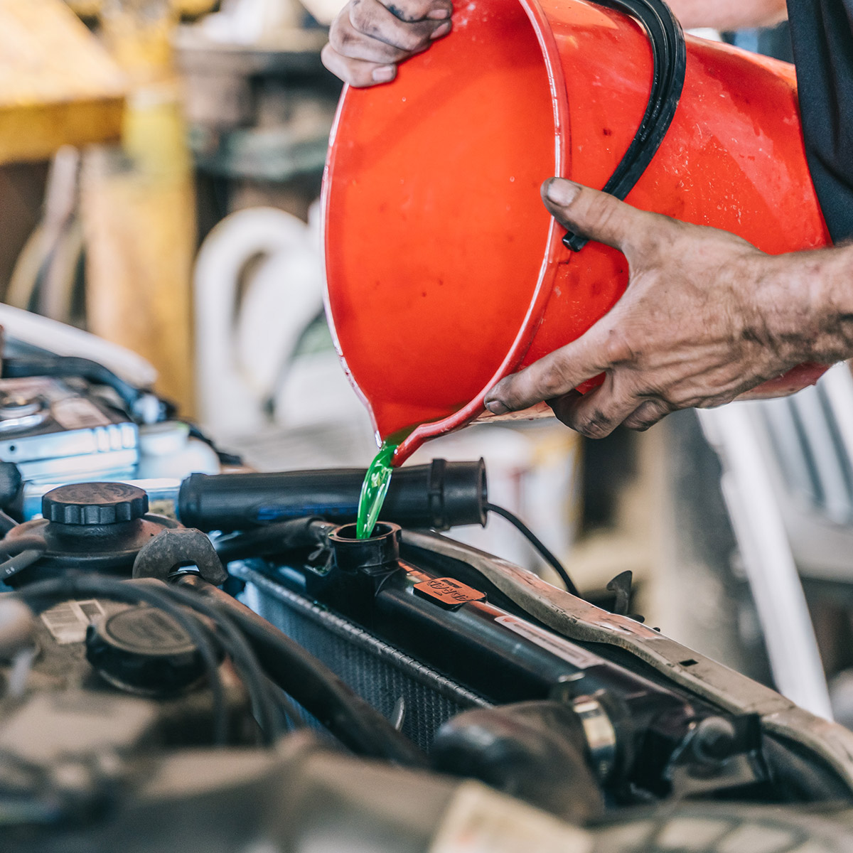 Car Coolant Leaking Inspection | AutoGuru